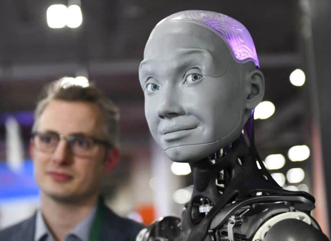 Watch: Japanese Scientists Achieve "Natural Smile" in Robot - DZWatch