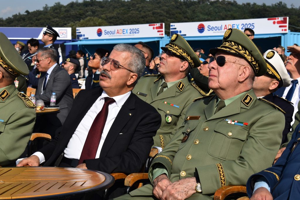 Algerian Army Chief Attends Seoul Air Show, Meets ROKAF Commander - DZWatch