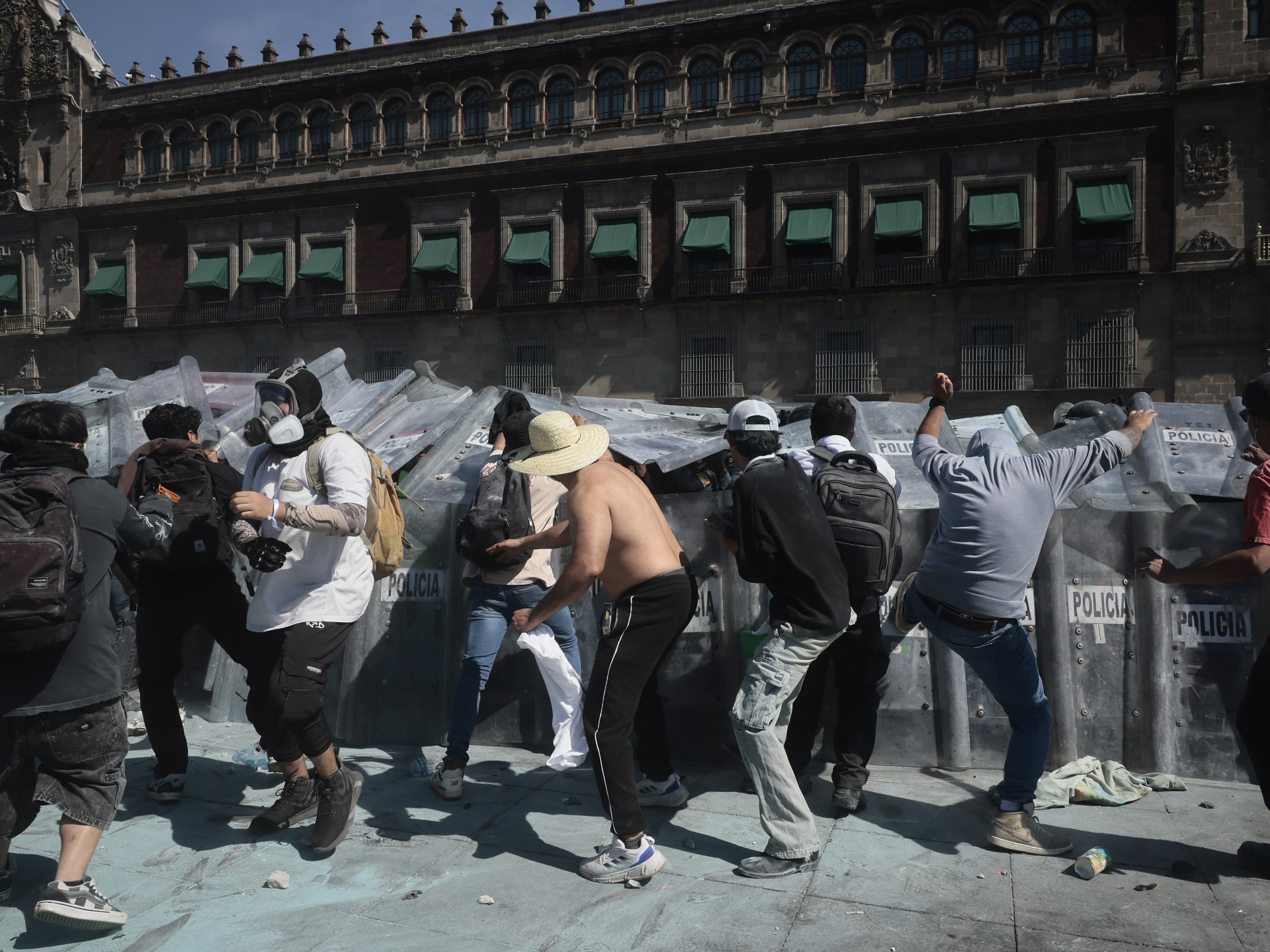 Mexico City Protests: Dozens Injured in Clashes - DZWatch