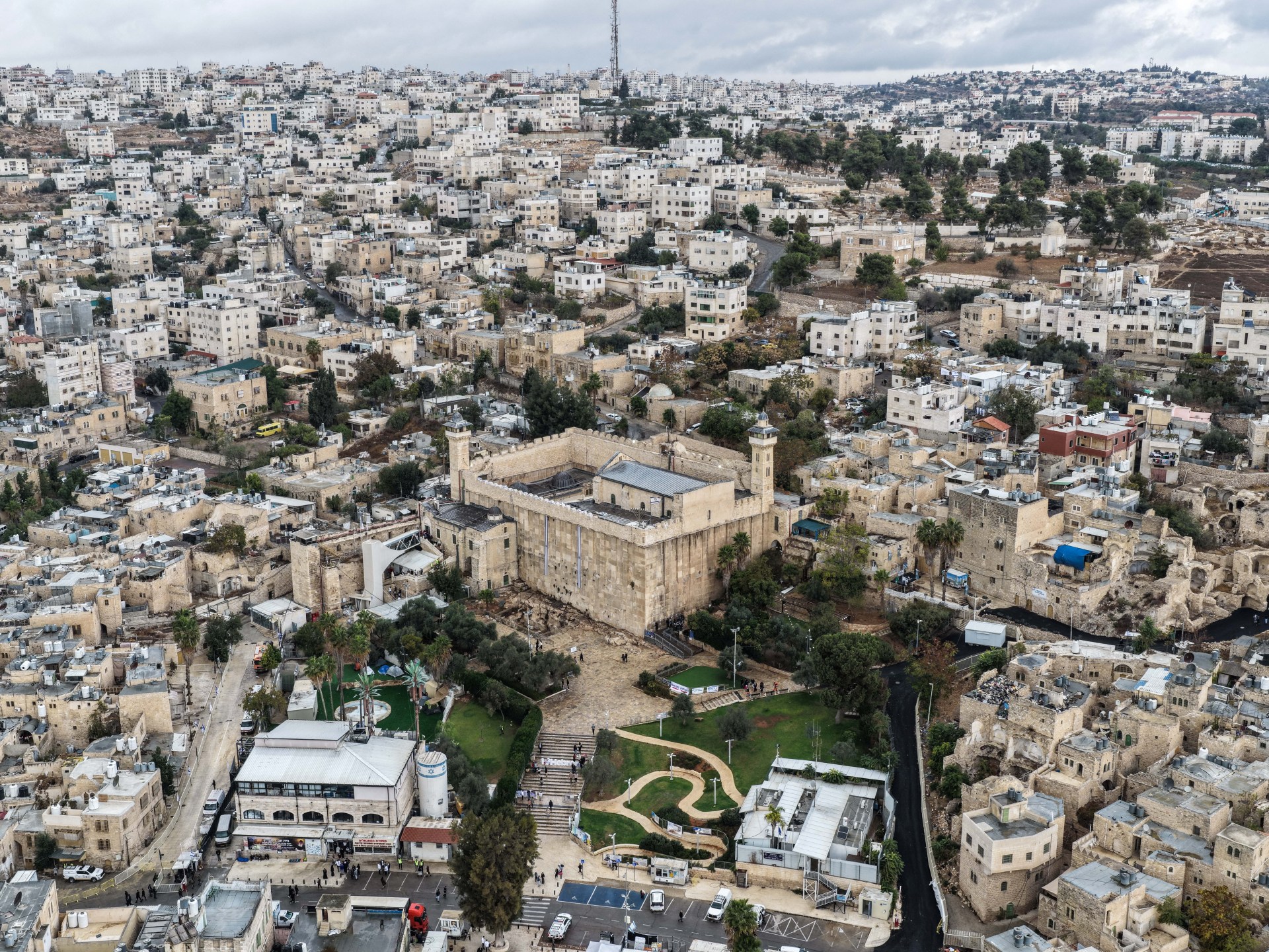 Palestinian Outrage: Israeli Actions at Ibrahimi Mosque Spark Warning ...