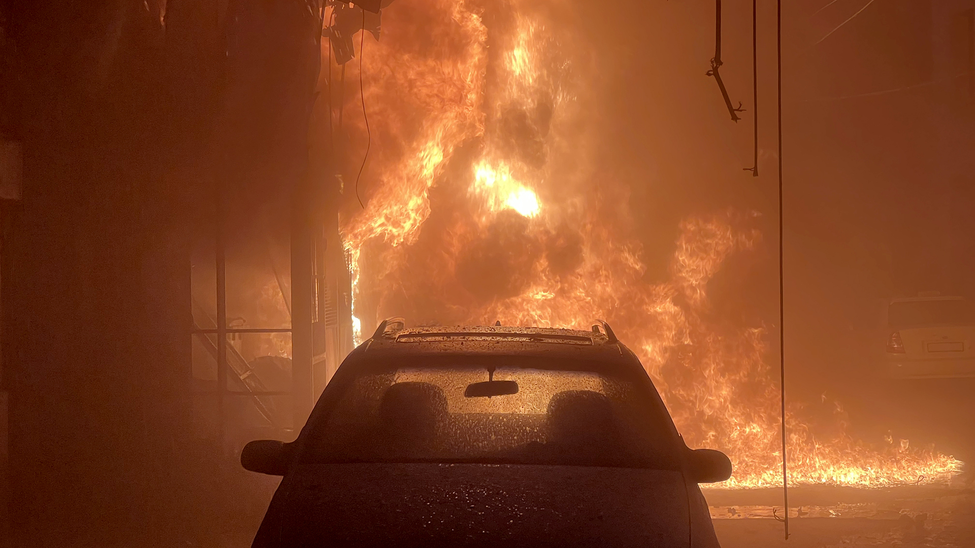 Trump Receives Cautionary Advice on Potential Iran Action - DZWatch